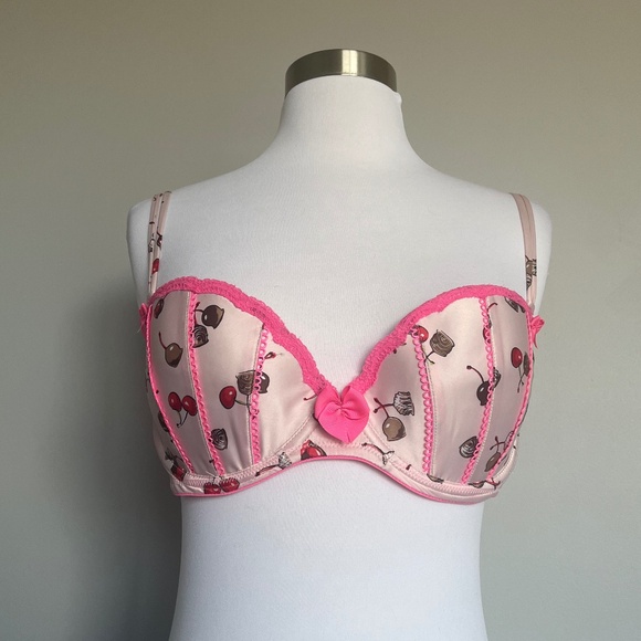 Victoria's Secret | Intimates & Sleepwear | Victorias Secret Vintage ...